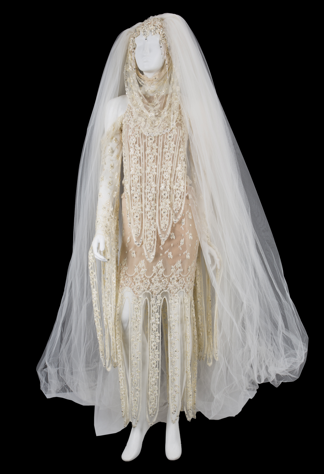 Costume designer Bob Mackie on his iconic looks for Cher, Raquel Welch