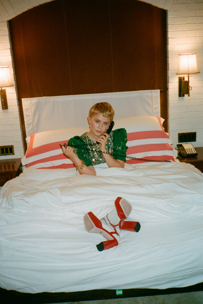 Eliza Scanlen Has A Love Hate Relationship With The Internet