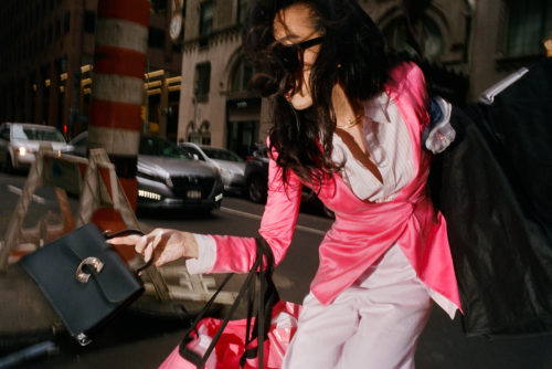 Dara Teaches Us How to Girl Boss