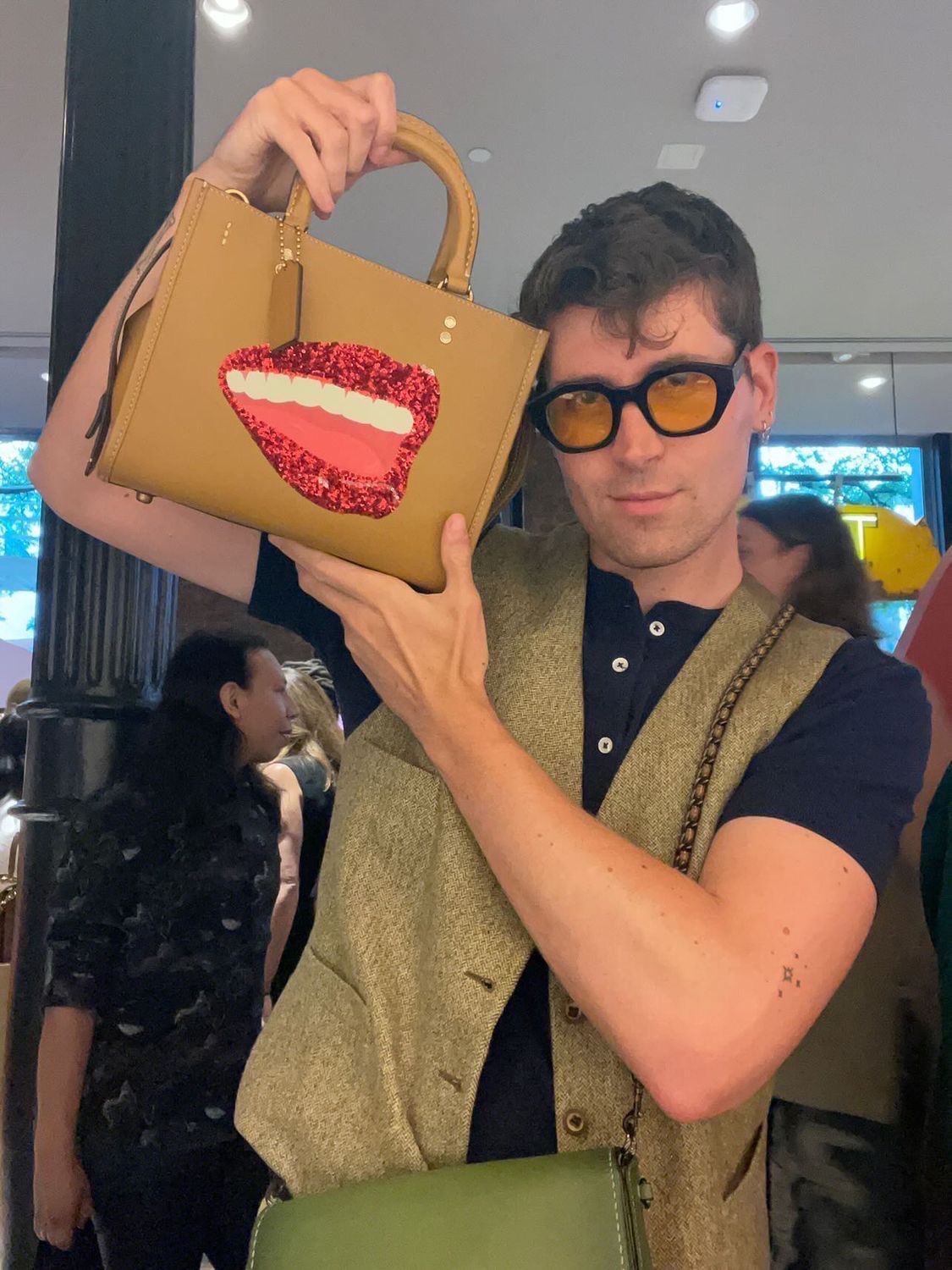 Harry Hill Serves Mr. Toad Meets "Titanic" at the Coach Party