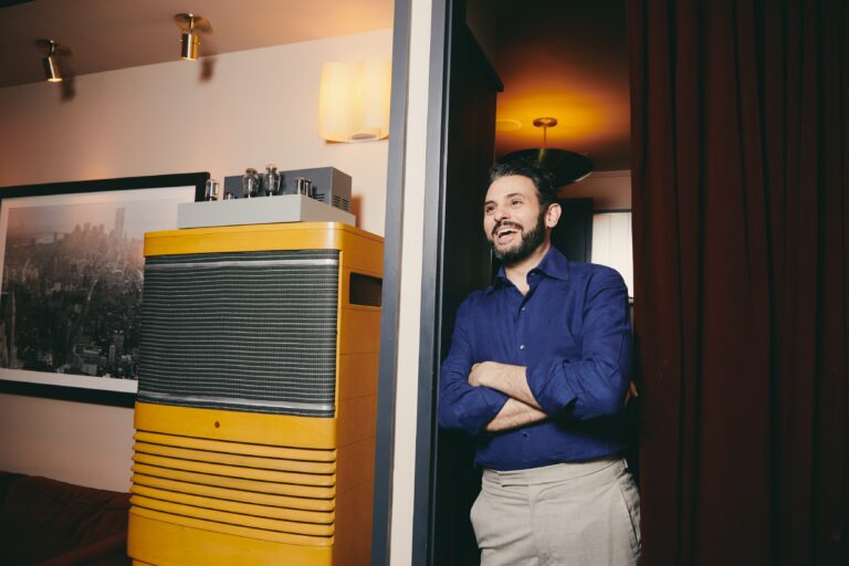 Arian Moayed of Succession Is Ready For His Backstage Nap