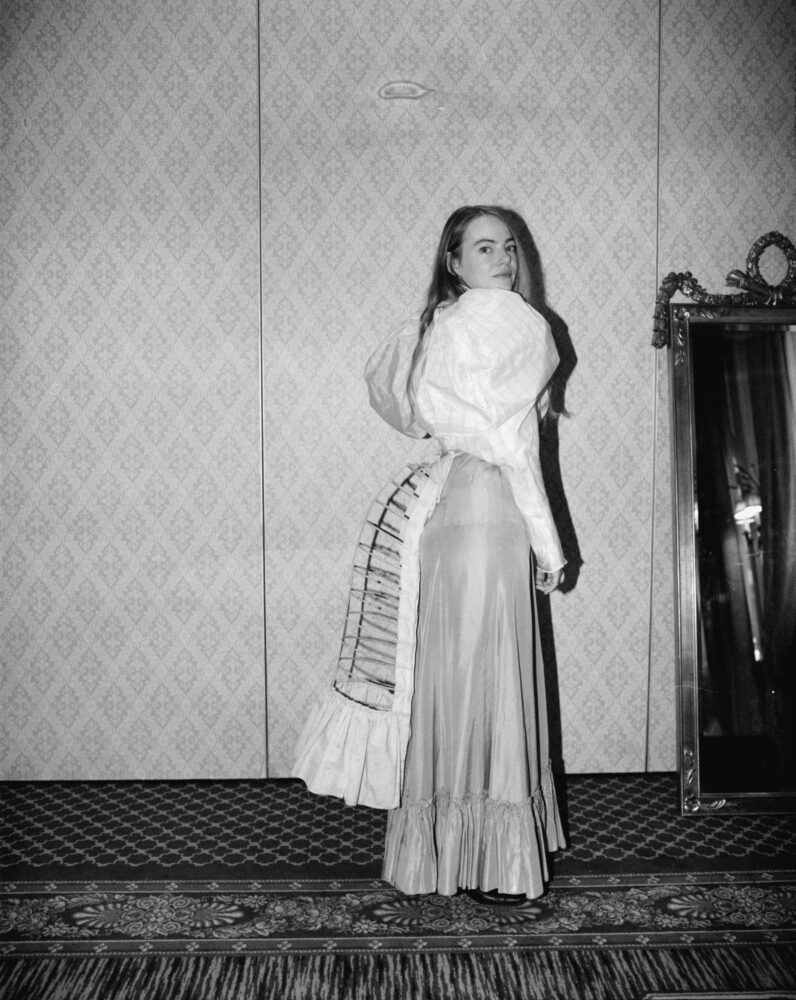 Emma Stone Gets the Story Behind HerFavorite Poor Things Looks