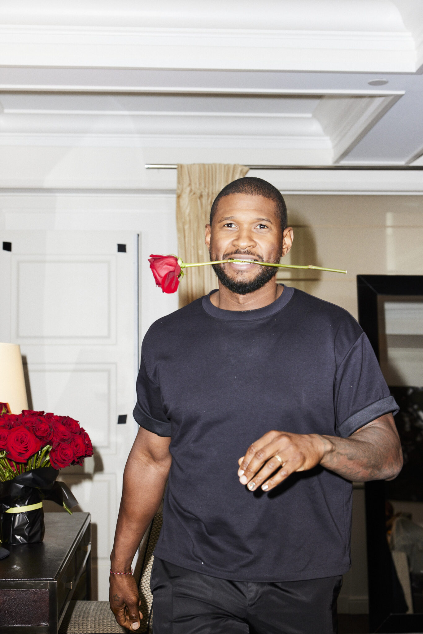 Usher Shows Us How He Preps for Fashion’s Super Bowl