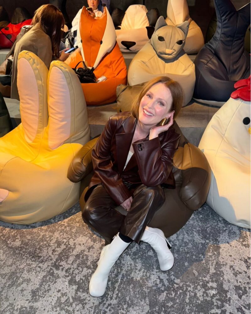 "That's My Bear": Julianne Moore and Jools Lebron Review Bottega Veneta ...