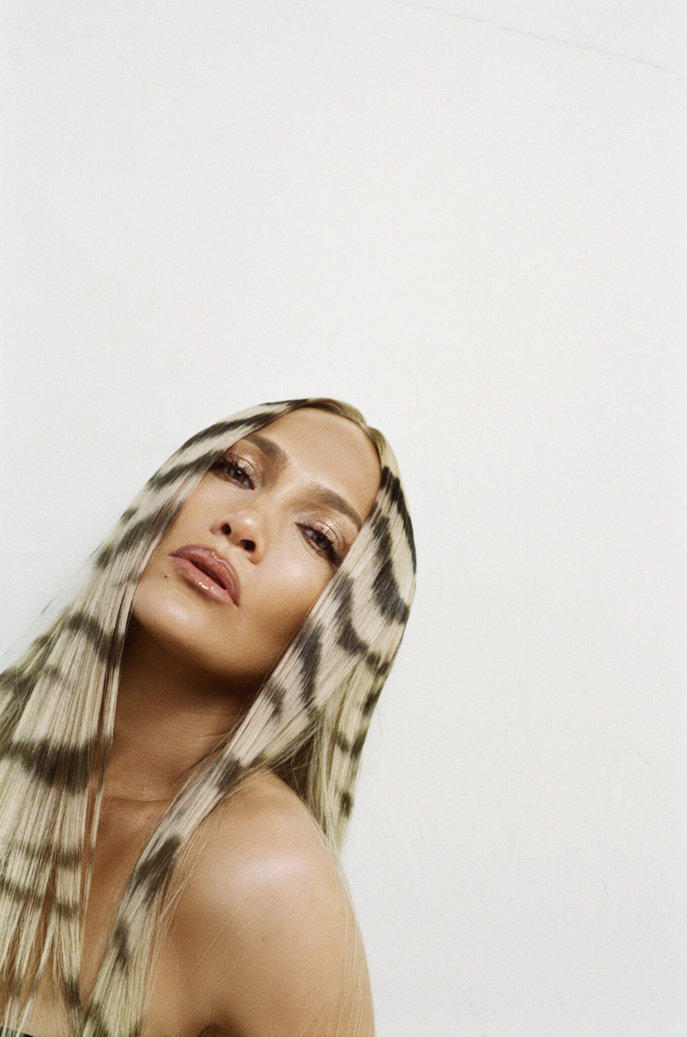 Jennifer Lopez Tells Nikki Glaser How a Turbulent Summer Changed Her