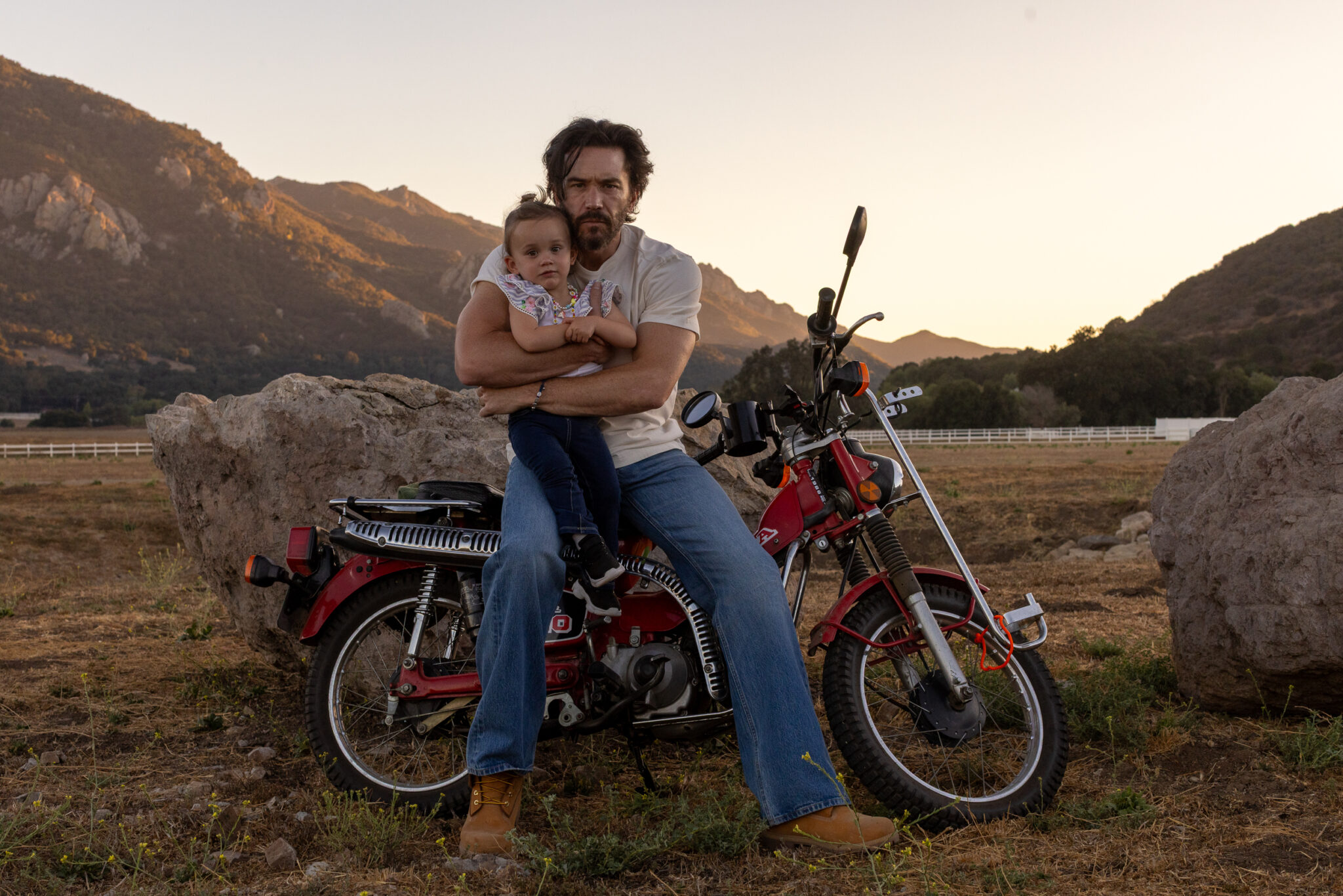 Tom Pelphrey Tells Gary Oldman Why "Task" Is Once in a Lifetime