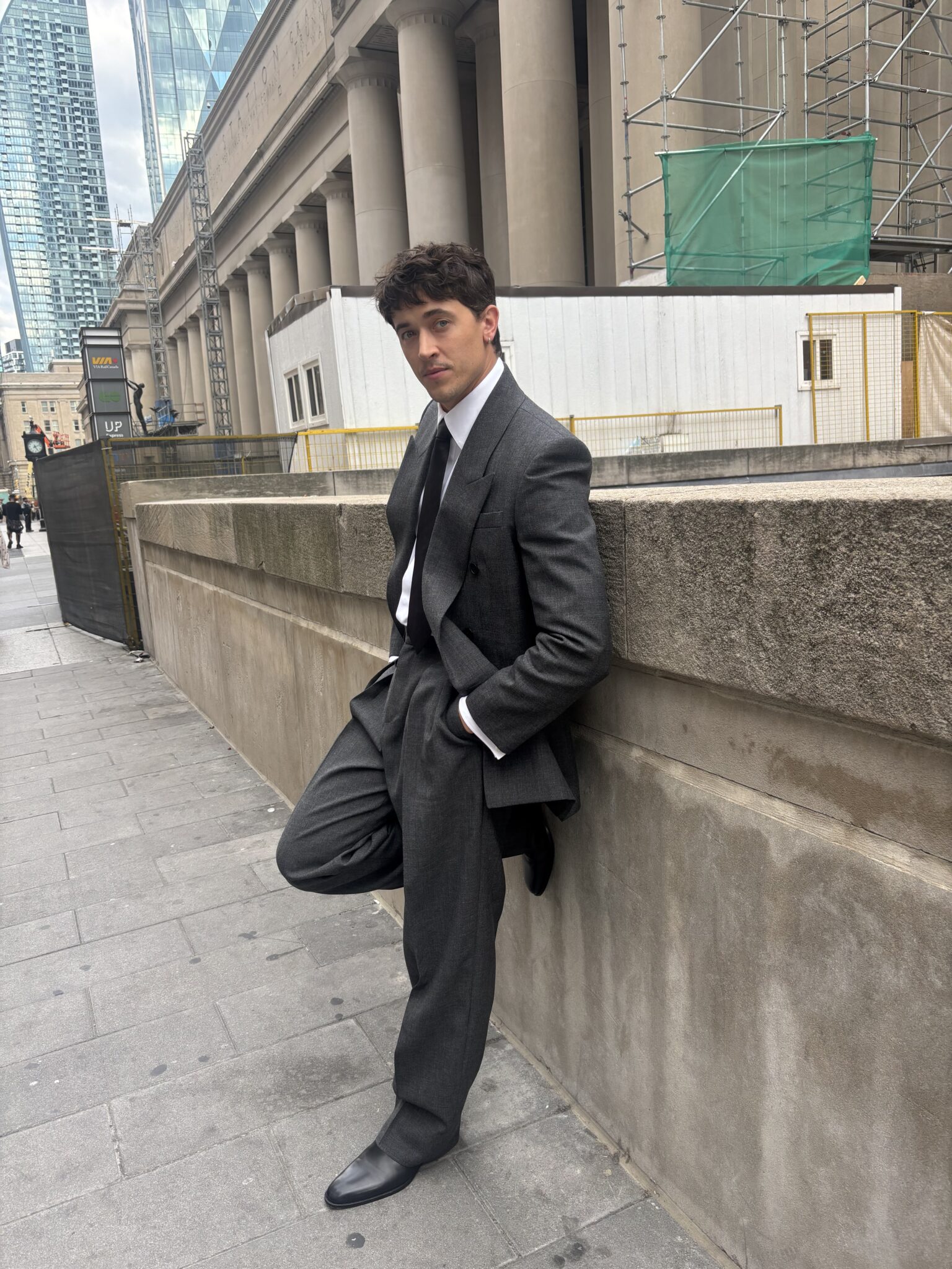 Tom Blyth Tells Tim Roth How He Made It From Nottingham to Hollywood